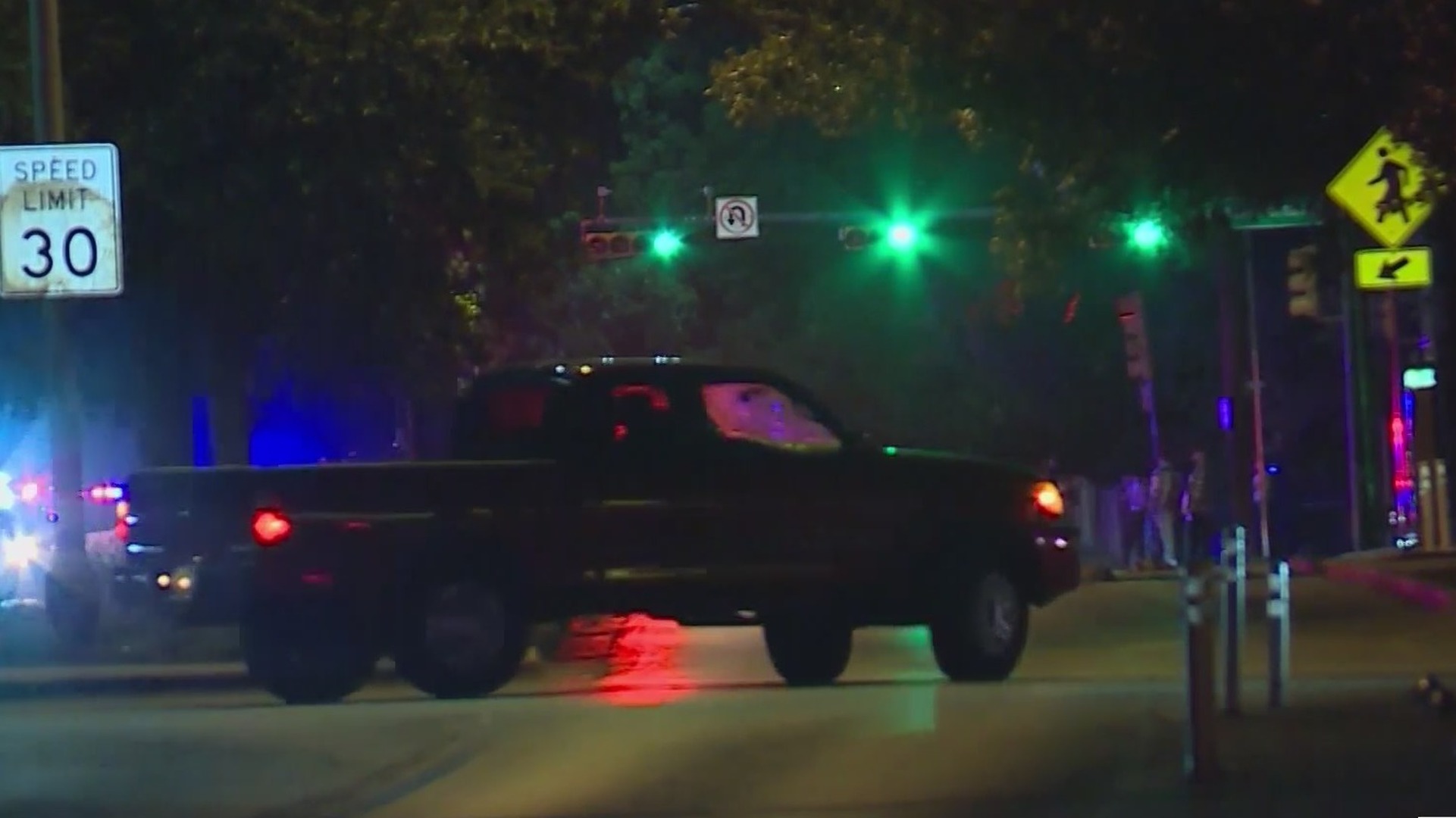 AP Top 25: Oklahoma Sooners shoot into top 10, Texas Longhorns fall despite 55-0 win