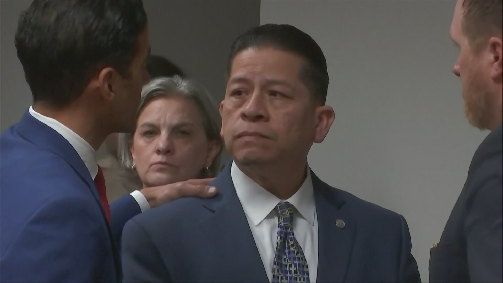 Trial of former Uvalde school officer: State presents closing arguments ...