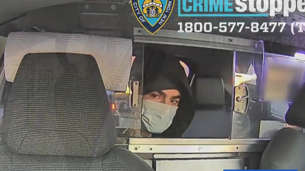 United Healthcare CEO gunman likely still in US: Retired NYPD chief of ...