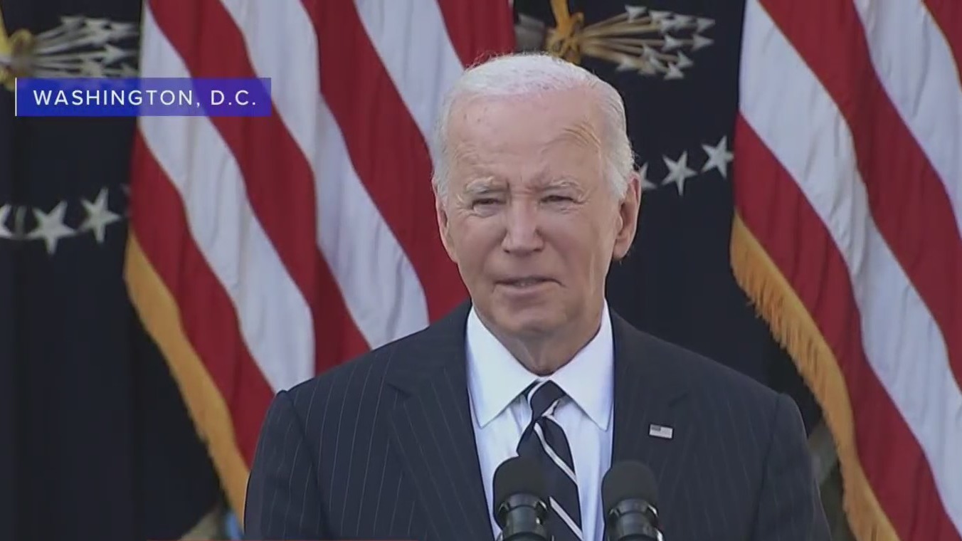 DNC chair blasts Bernie Sanders for Democratic Party criticism | Vargas ...