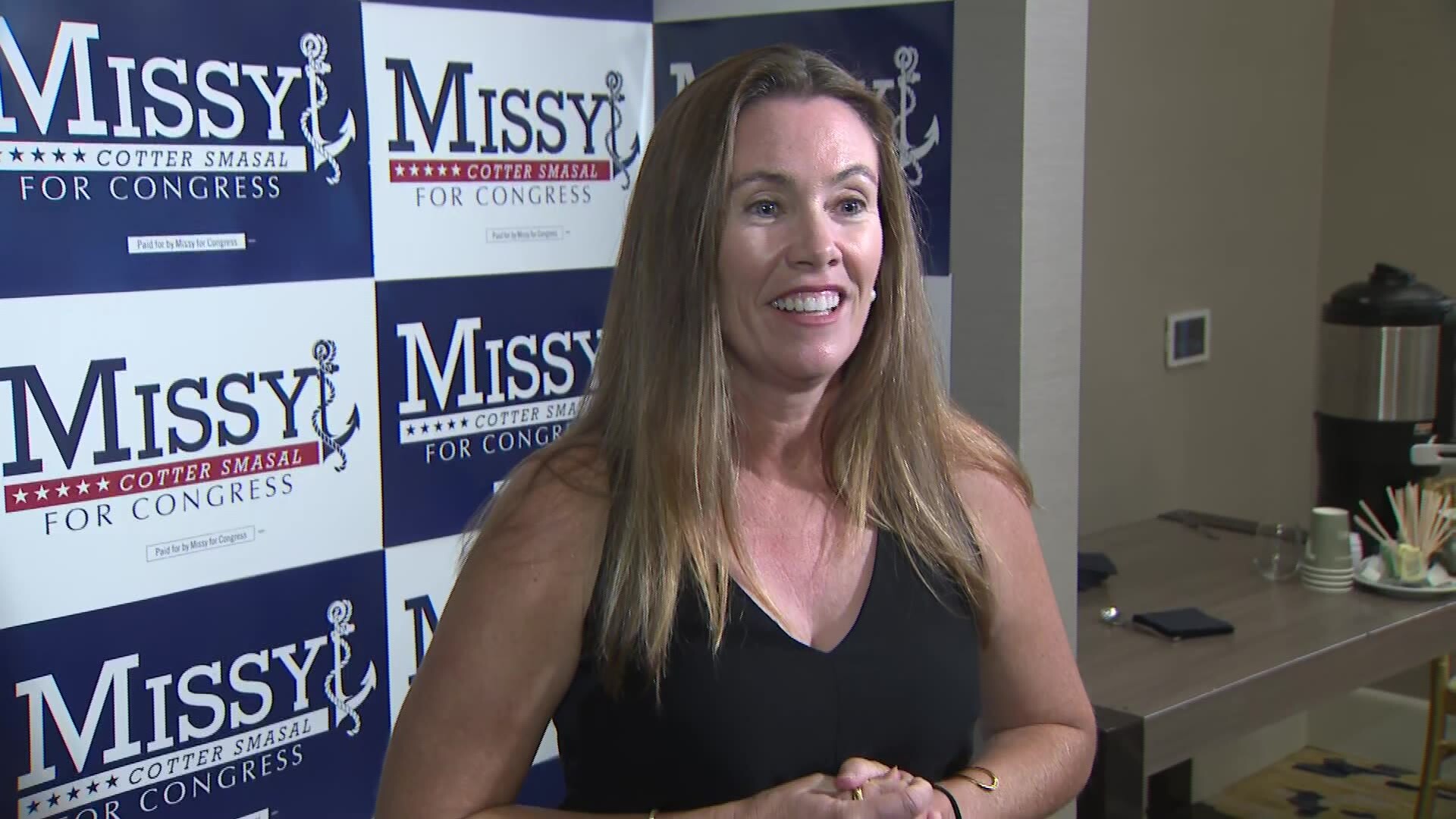 Democrat Missy Cotter Smasal speaks to supporters – WAVY.com