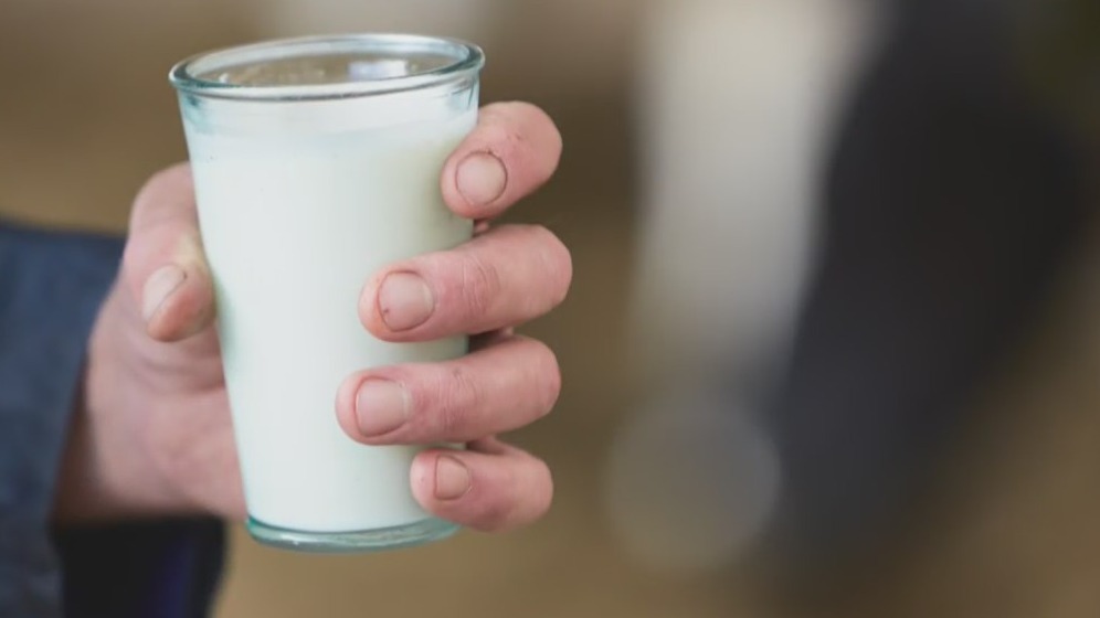 Raw milk, nose blowing and life expectancy: Health headlines | Morning ...