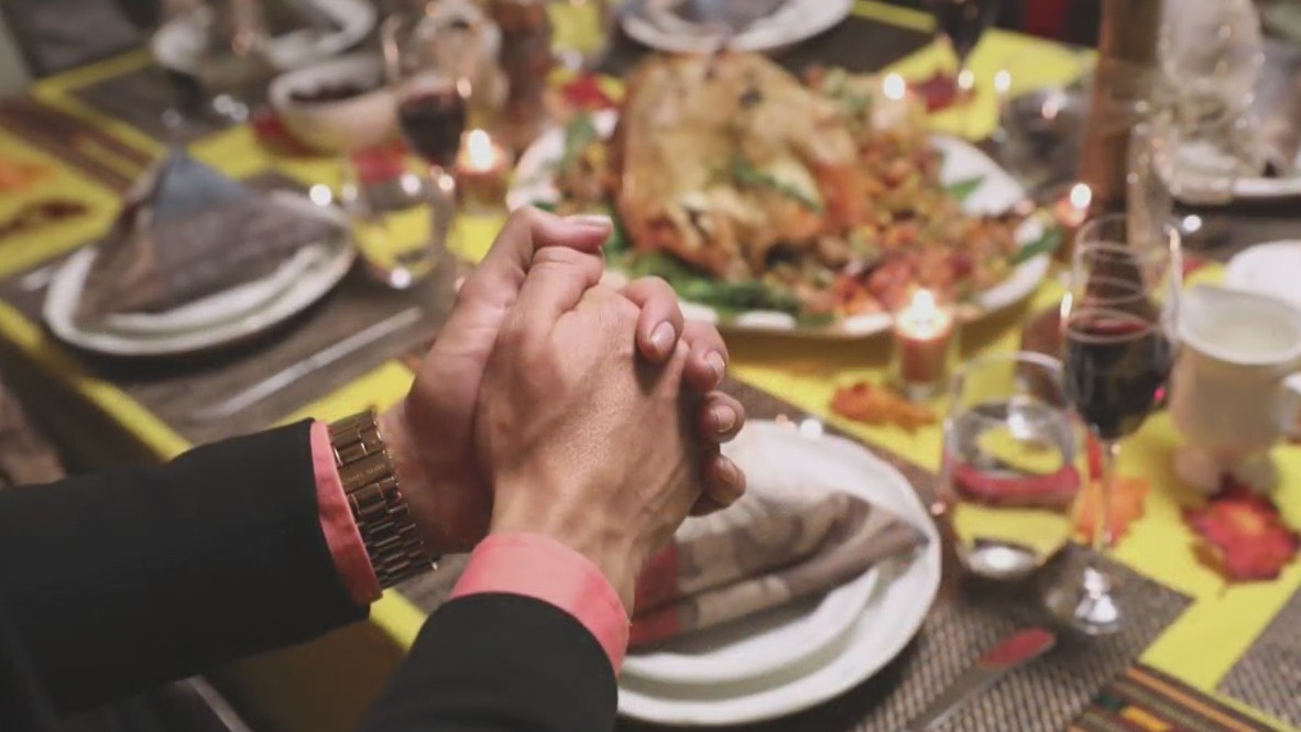How to navigate politics at the Thanksgiving dinner table | NewsNation ...