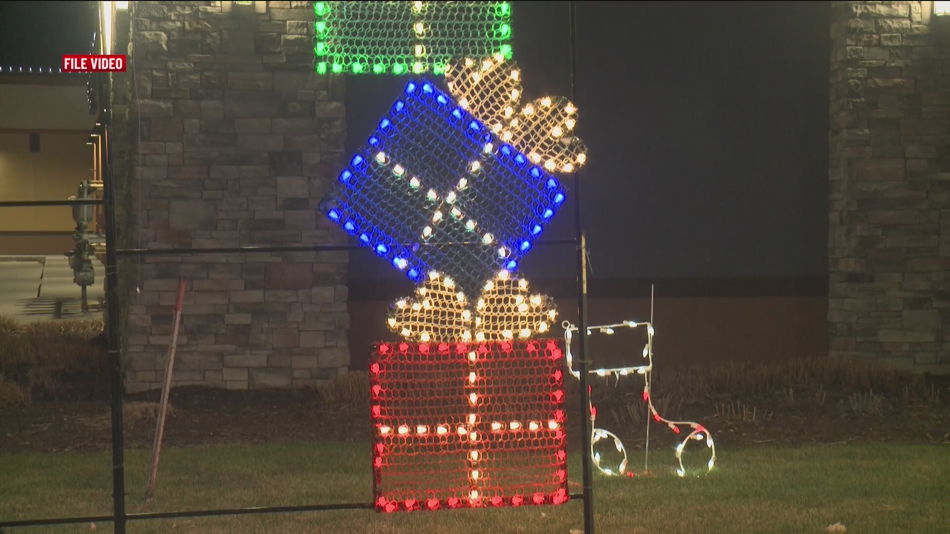 Jolly Holiday Lights returns Friday – who13.com