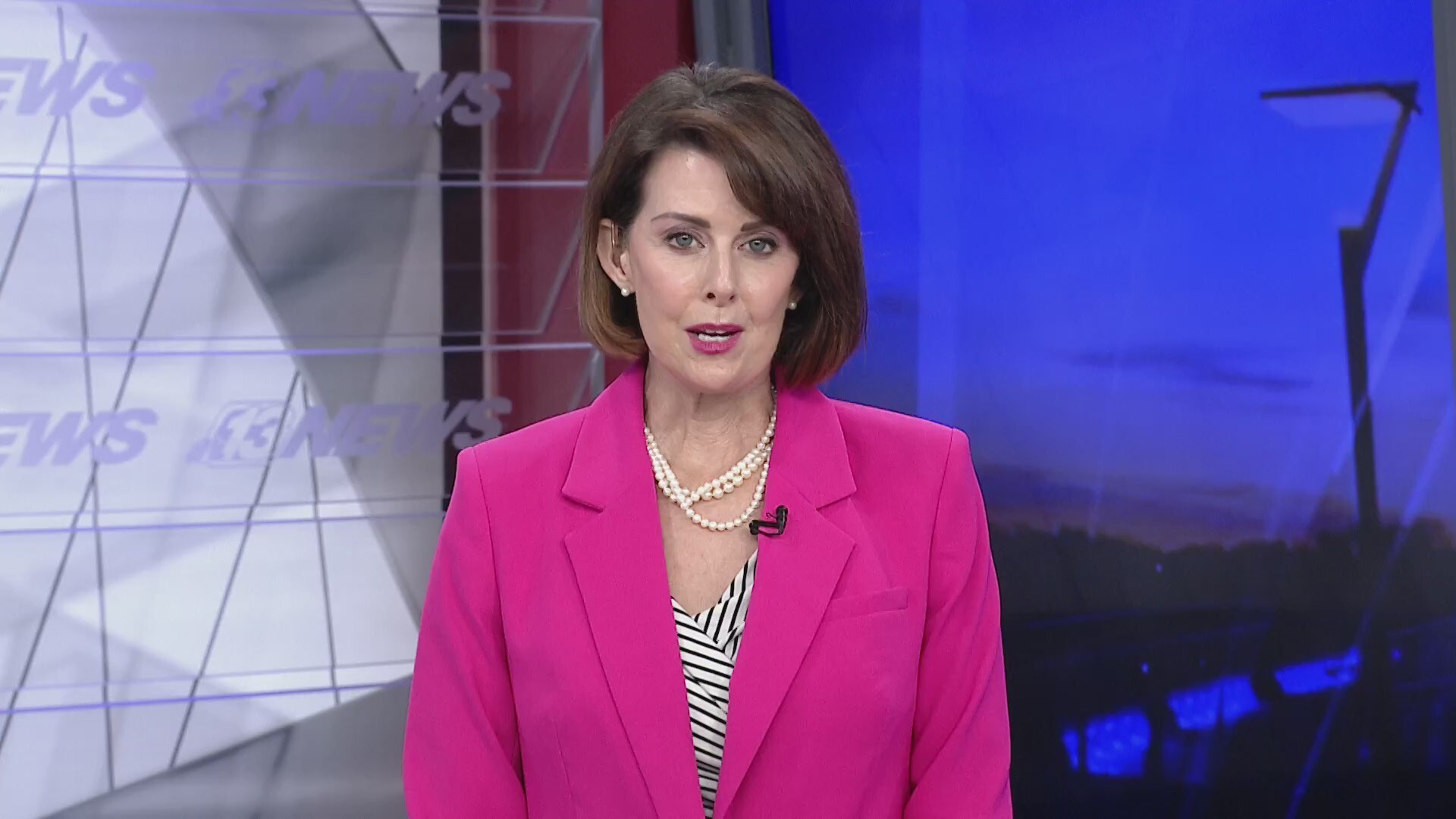 Lindsey Burrell live report Miller Meeks 3 – who13.com