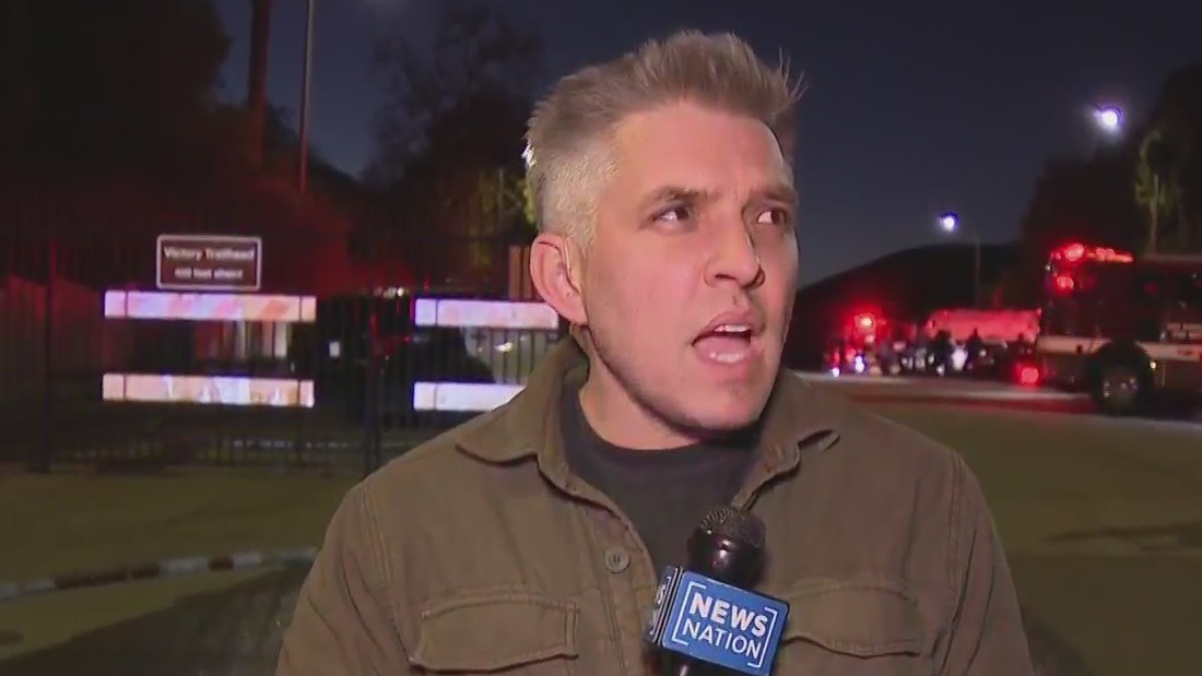 Kenneth fire: Crews race to protect homes from new wildfire in ...