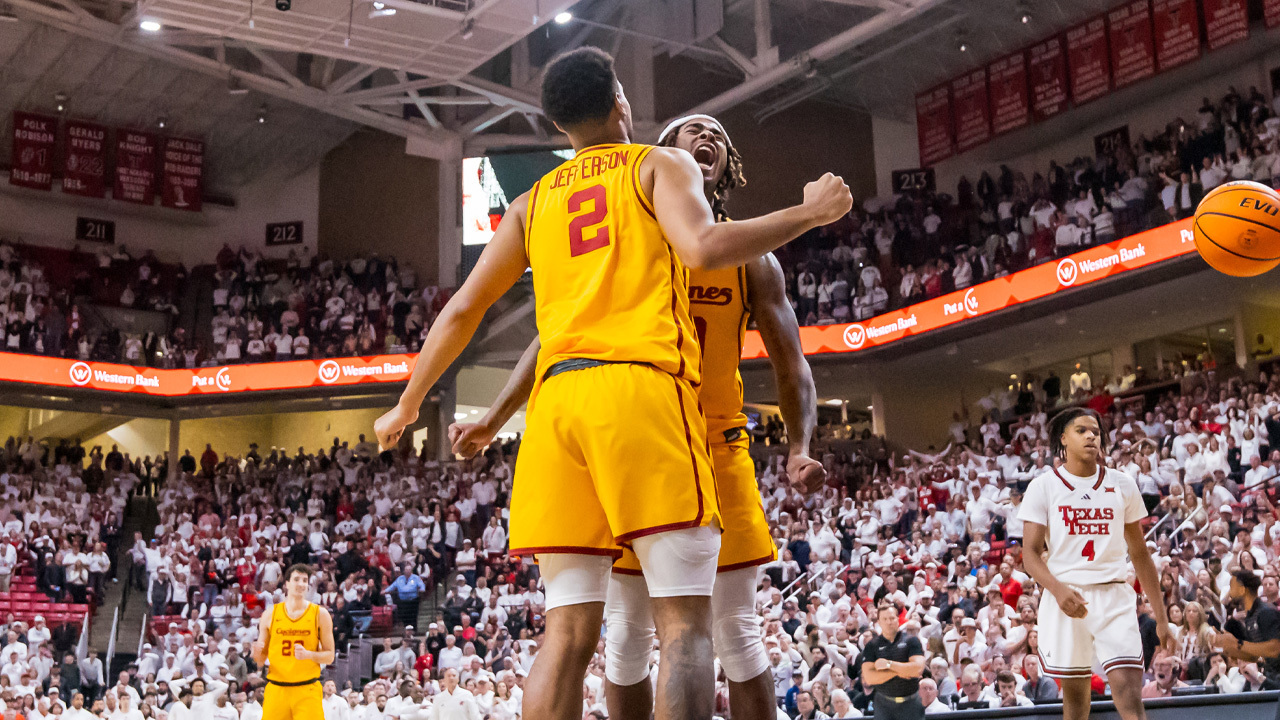 Golden Play of the Week: Buzzer beater by the Cyclones – who13.com